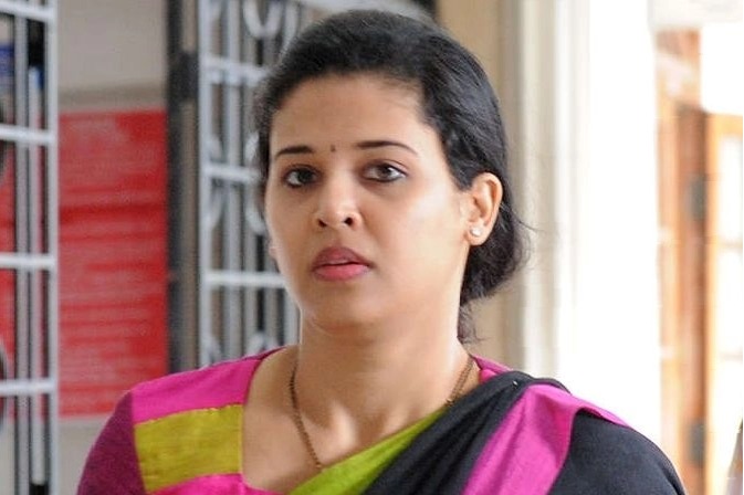 Rohini Sindhuri: K'taka govt orders probe against IAS officer Rohini.. Rohini Sindhuri: K'taka govt orders probe against IAS officer Rohini..