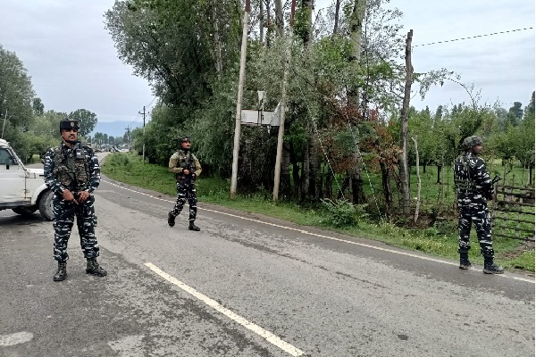 Baramulla: Encounter breaks out in J&K's Baramulla Baramulla: Encounter breaks out in J&K's Baramulla