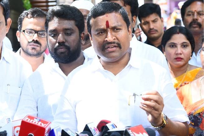 Vellampalli Srinivasa Rao: Pawan Kalyan, first covert in Chiranjeevi’s ...