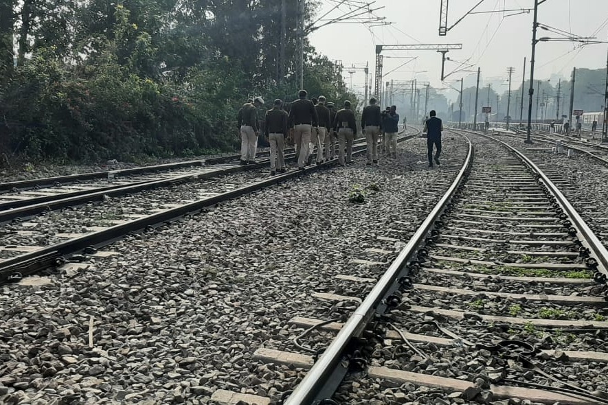 Indian Railways: Railways to take care of kids living around.. Indian Railways: Railways to take care of kids living around..