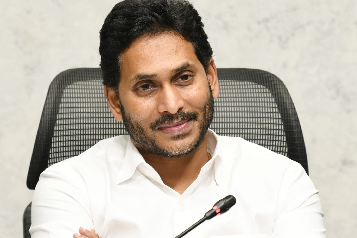 రేపు ప్రధాని మోదీకి స్వాగతం పలికేందుకు తిరుపతి వెళ్లనున్న సీఎం జగన్